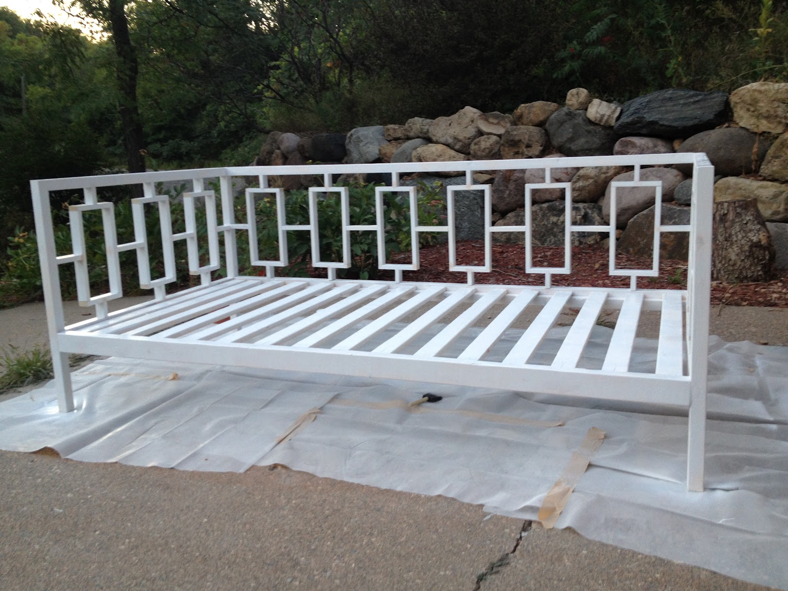 One Project at a Time - DIY Blog: Building a West Elm Inspired Daybed