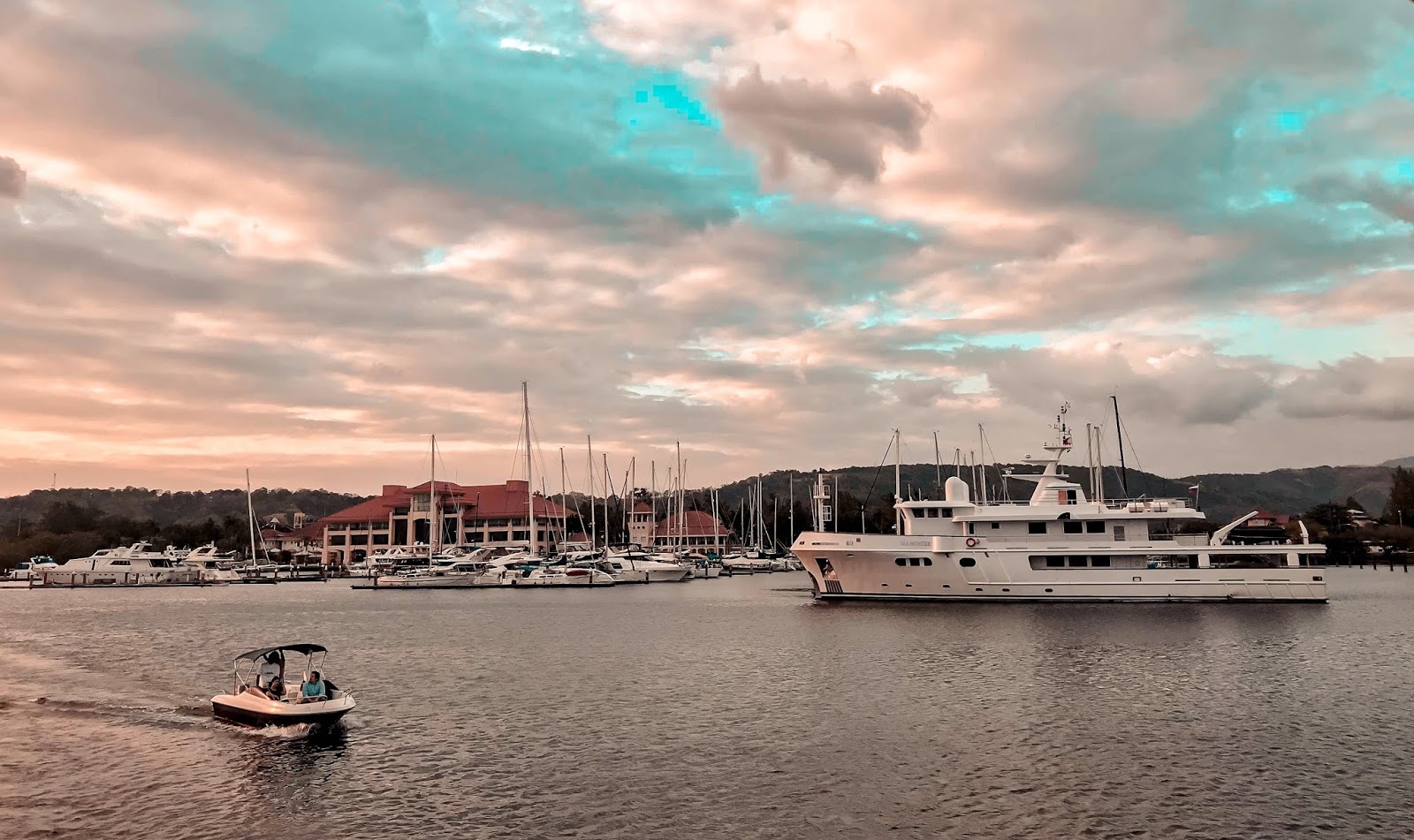 Yacht Sunset Party via Subic Sailing Club - The Daily Posh | A ...