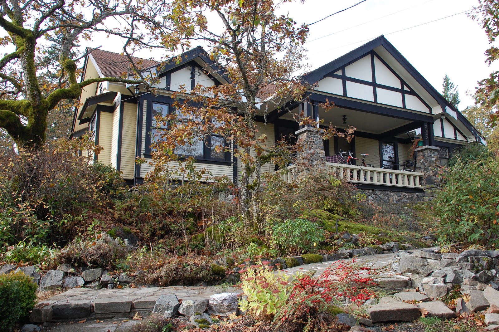 Century Bungalow : The Hubert Savage house turns one hundred