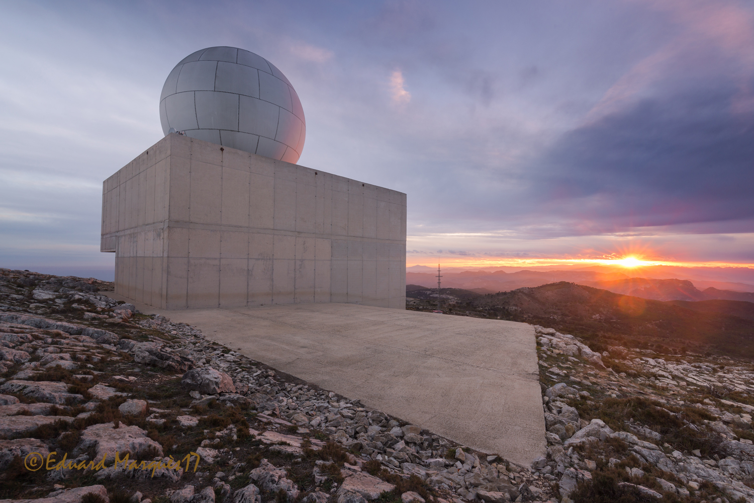 Fotografia Nocturna de l'Empordà: Radar meteorològic de Llaberia (Tivissa)
