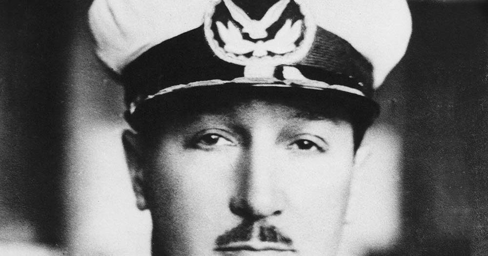 EN EL 130º NATALICIO DEL COMODORO ARTURO MERINO BENÍTEZ, LA FUERZA ...