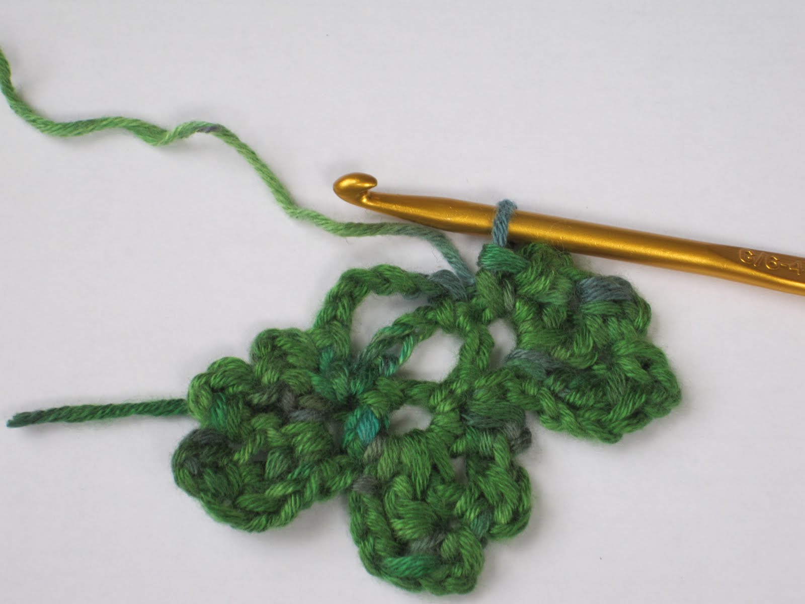 Mr. Micawber's Recipe for Happiness: Sweet Pea Scarf Pattern and Tutorial