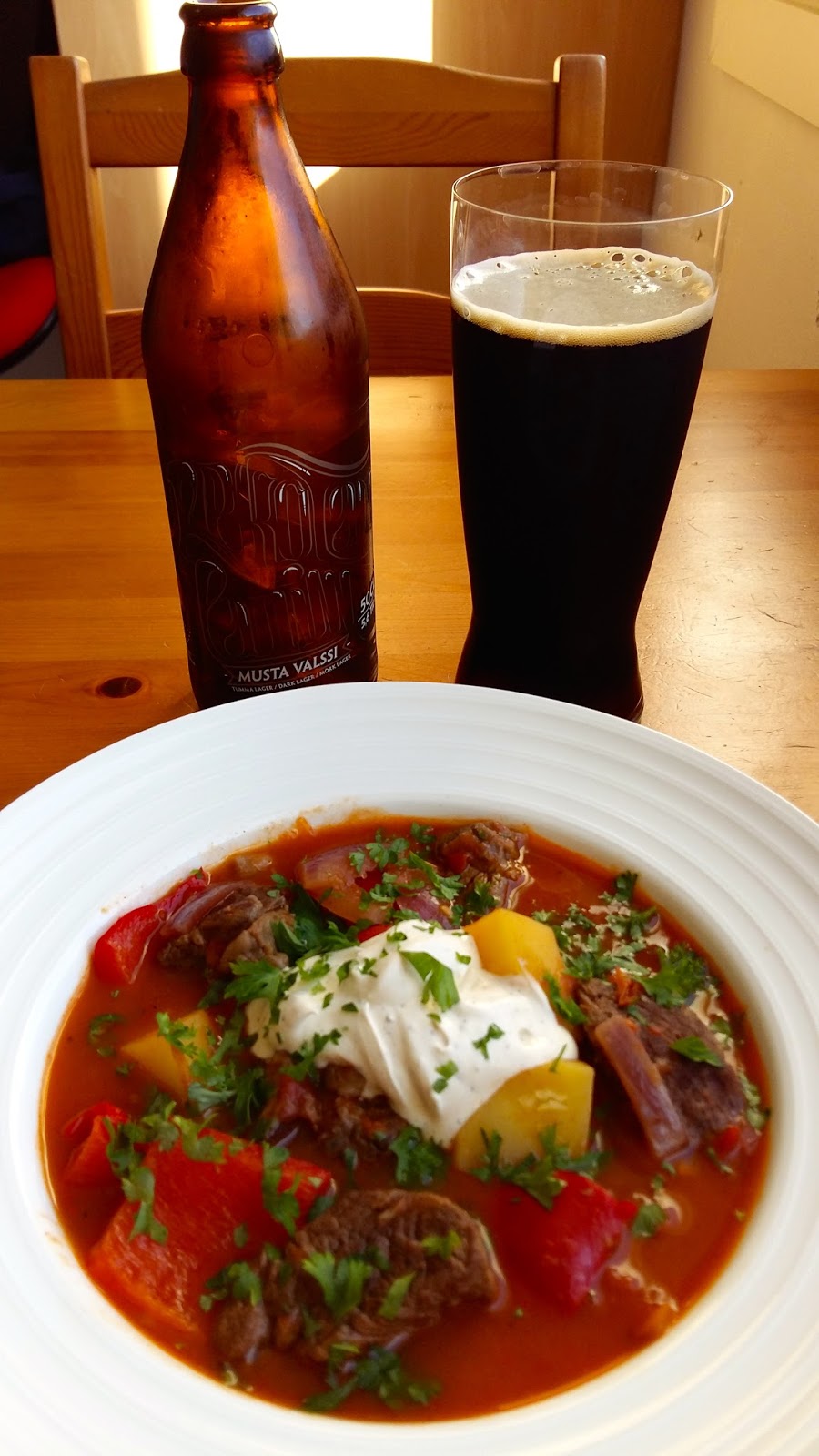 Maukasta Sapuskaa: Gulassi