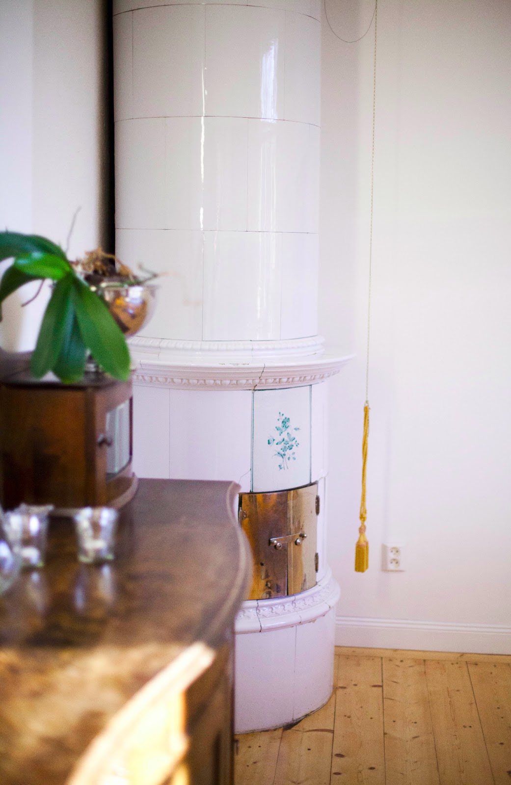 Kouttu: Eeva: Koulun vanhat uunit