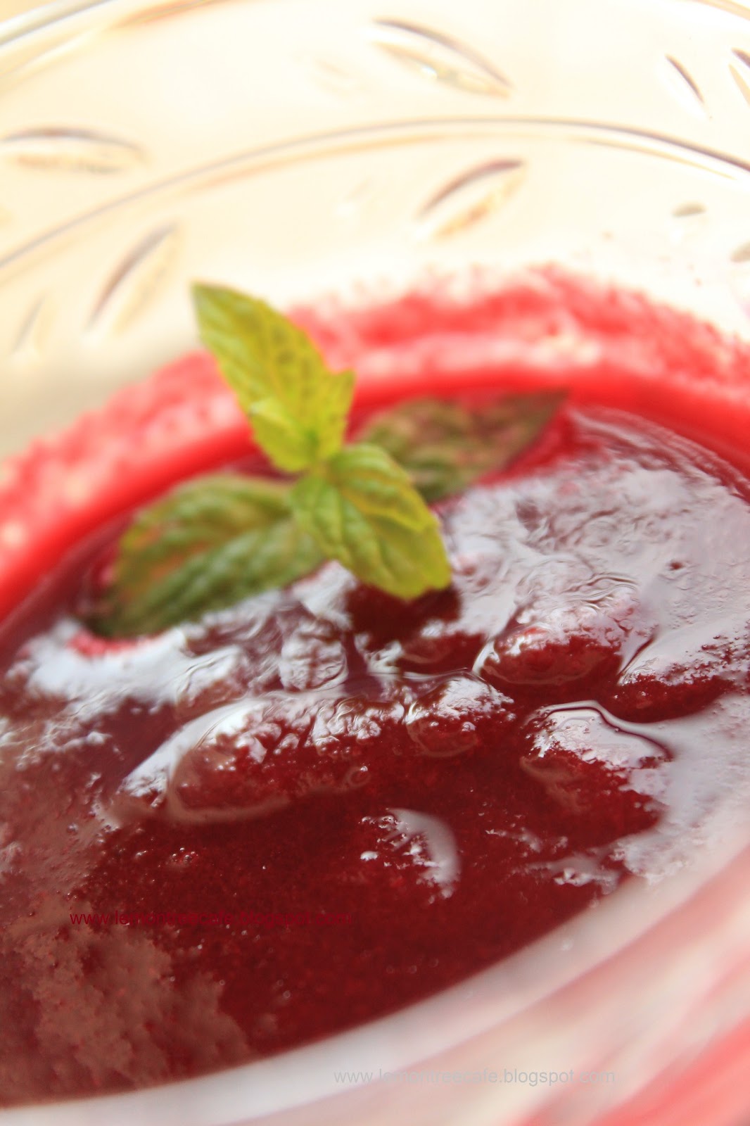 a lemon tree cafe: sos wiśniowy – cherry coulis