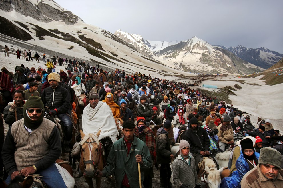 ASHOK PARIMOO'S TRAVEL BLOG: THE MOST POPULAR TEMPLES OF KASHMIR