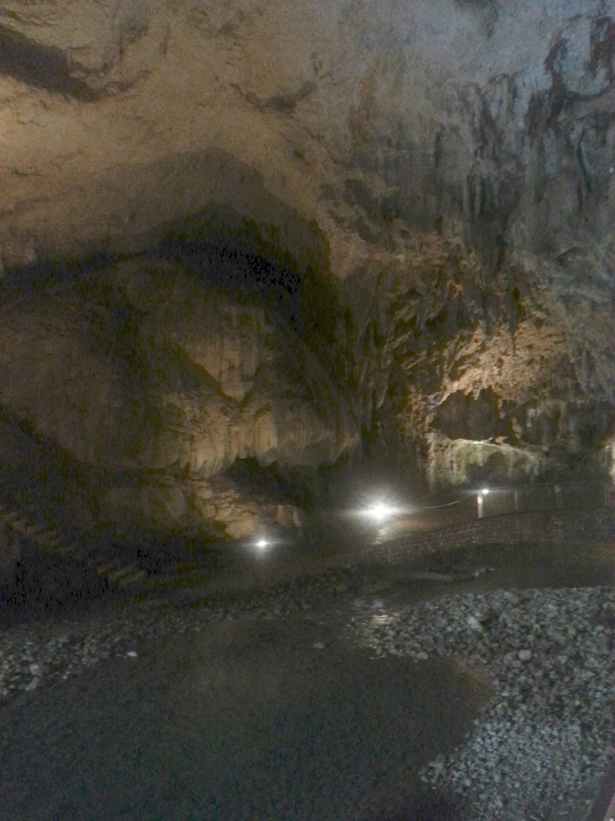 Italy: Montagna Spaccata, Grotta del Turco, & Grotte di Pastena