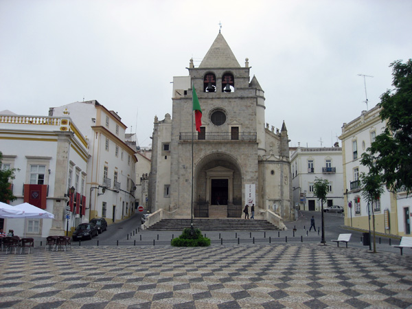 CON AUTOCARAVANA Y SIN ELLA: Elvas, Ciudad Fortaleza con castillo medieval