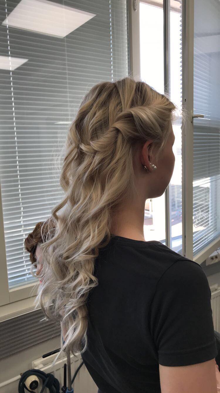 Parturi-kampaaja Rosa: Kampauskurssi