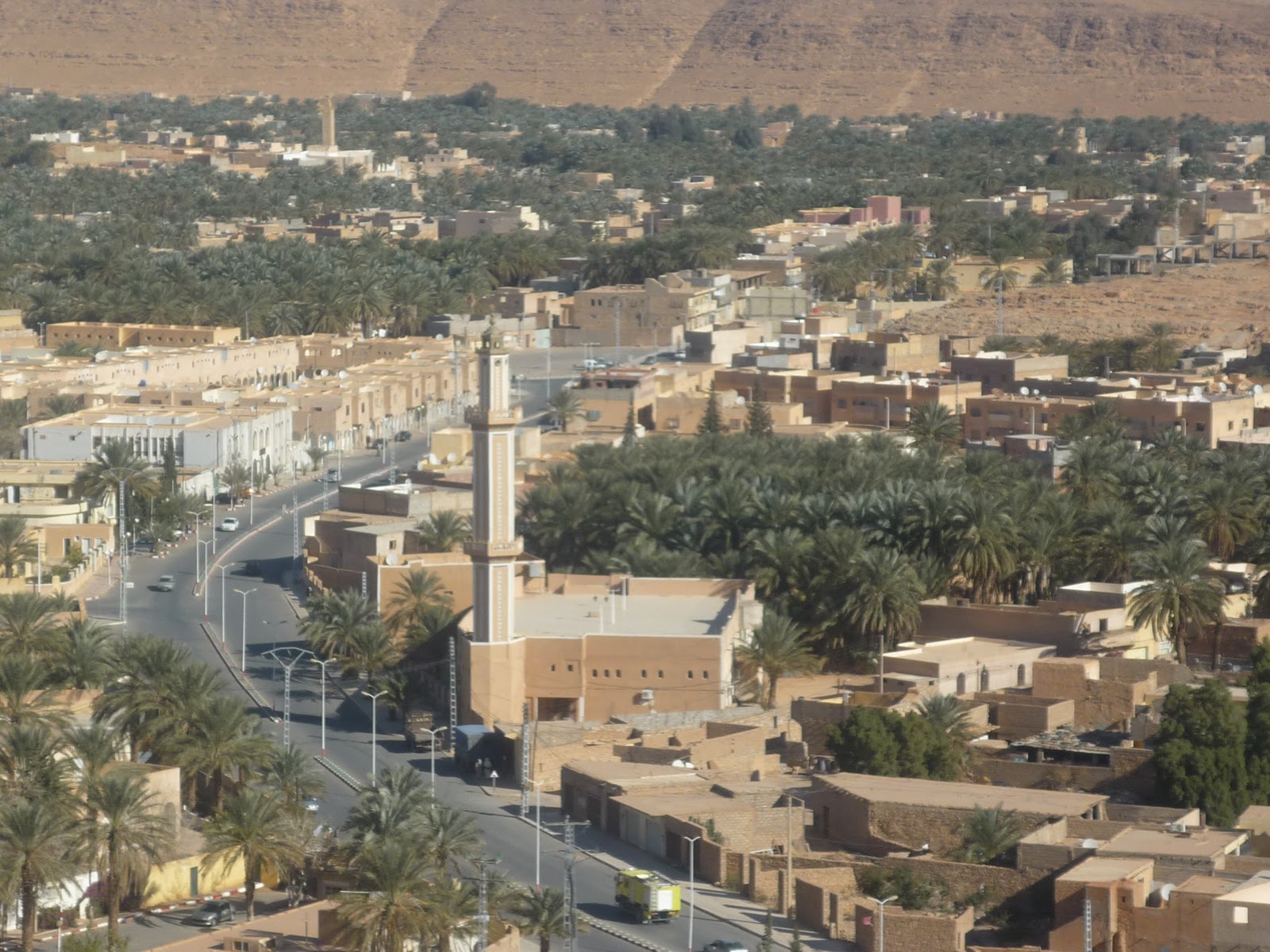 عبد الغفور Metlili chaamba: خمس صور من خمس جوانب من جبل