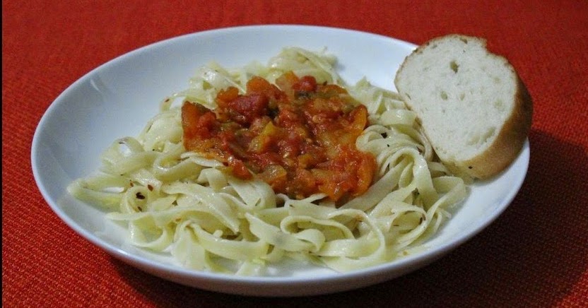 exotic-n-easy cooking: Tagliatelle (Ribbon) Pasta in Red Sauce