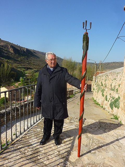 On the Reed or Tricereo (The Triple Candle) ~ Liturgical Arts Journal