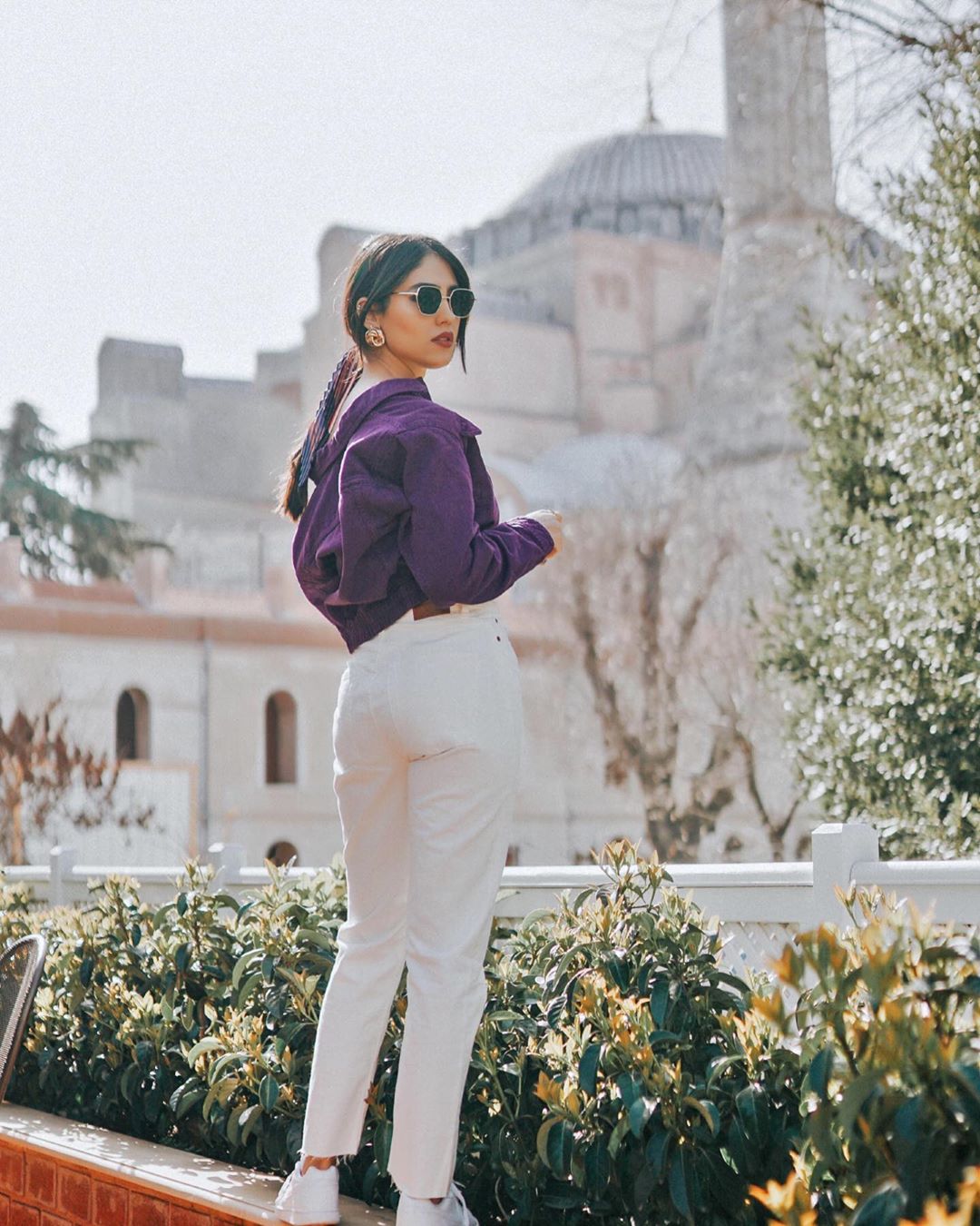 Ramina Torabi Hot photos in new three Style and make up