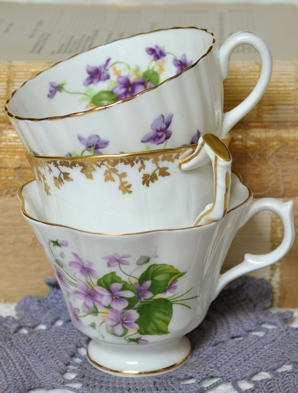 Artful Affirmations: Tea Cup Tuesday-Cheerful Violets