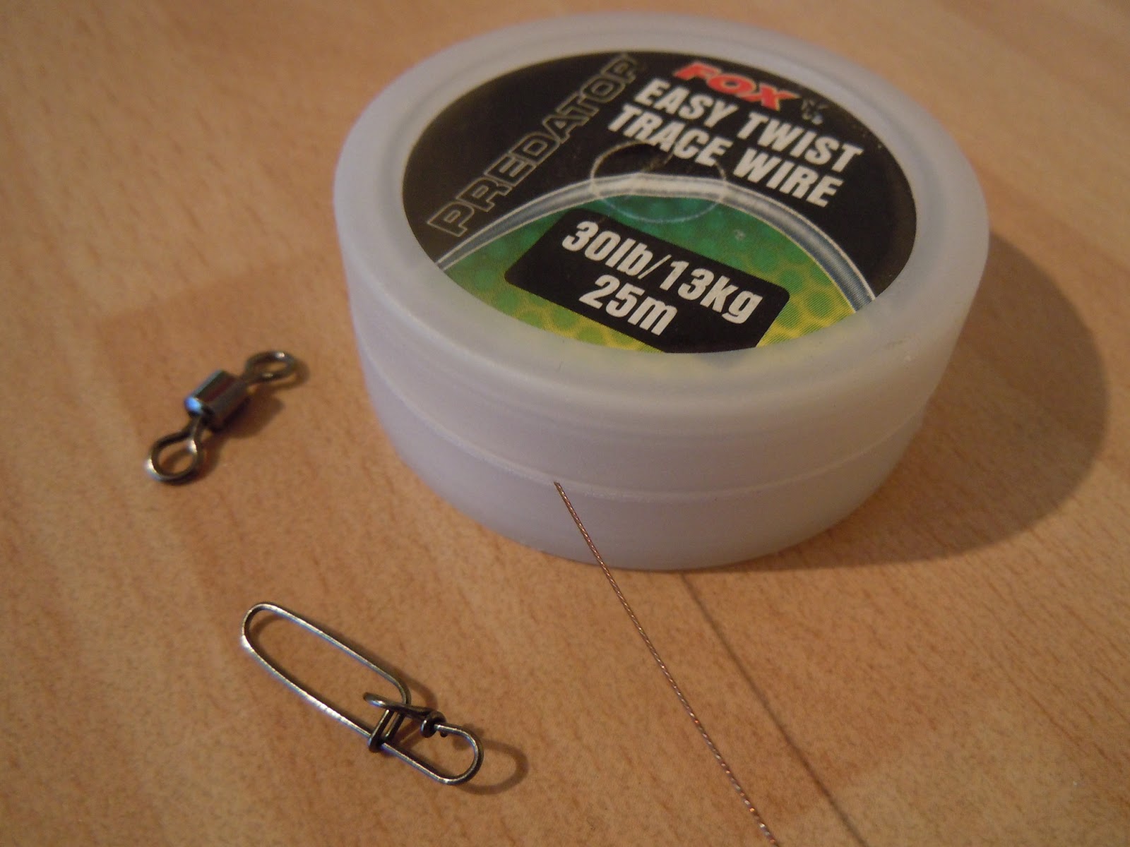River Piker Fox Easy Twist Trace Wire Trace Making PART 2 River Piker Fox Easy Twist Trace Wire Trace Making PART 2