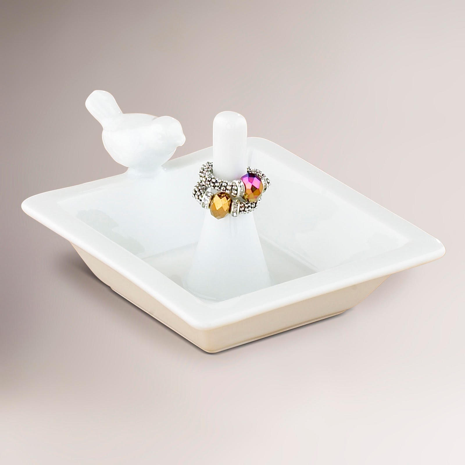 Backyard Bride: Ring Holders for Every Type of Bride-to-be