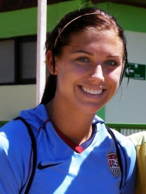 Alex Morgan Style