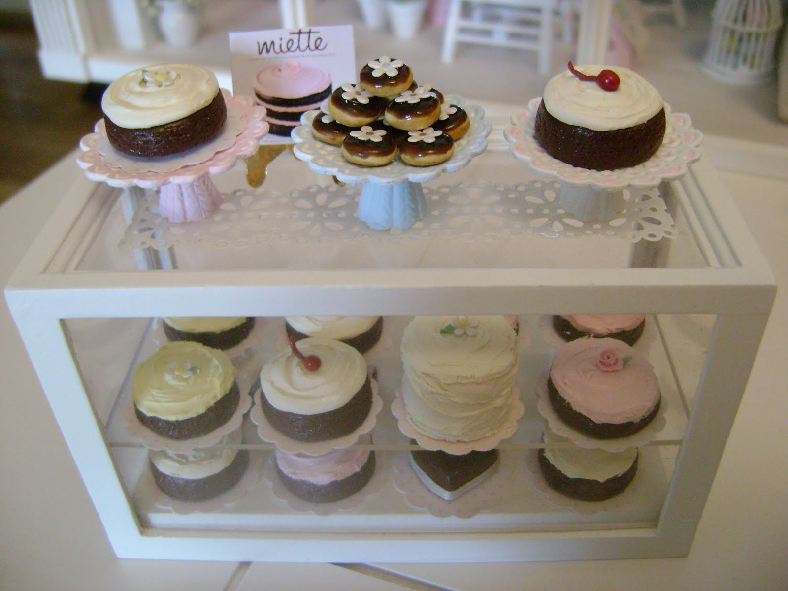 Baking In Miniature: Bakery Counter