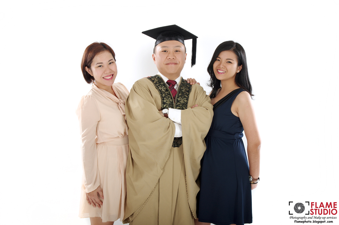 Flame Graduation Photography Studio: (73) Graduation Convocation Family ...