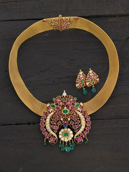 Tradtional Jewelry of India: Antique jewellery - India