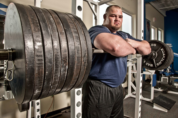 FITBOMB: The World's Strongest Man