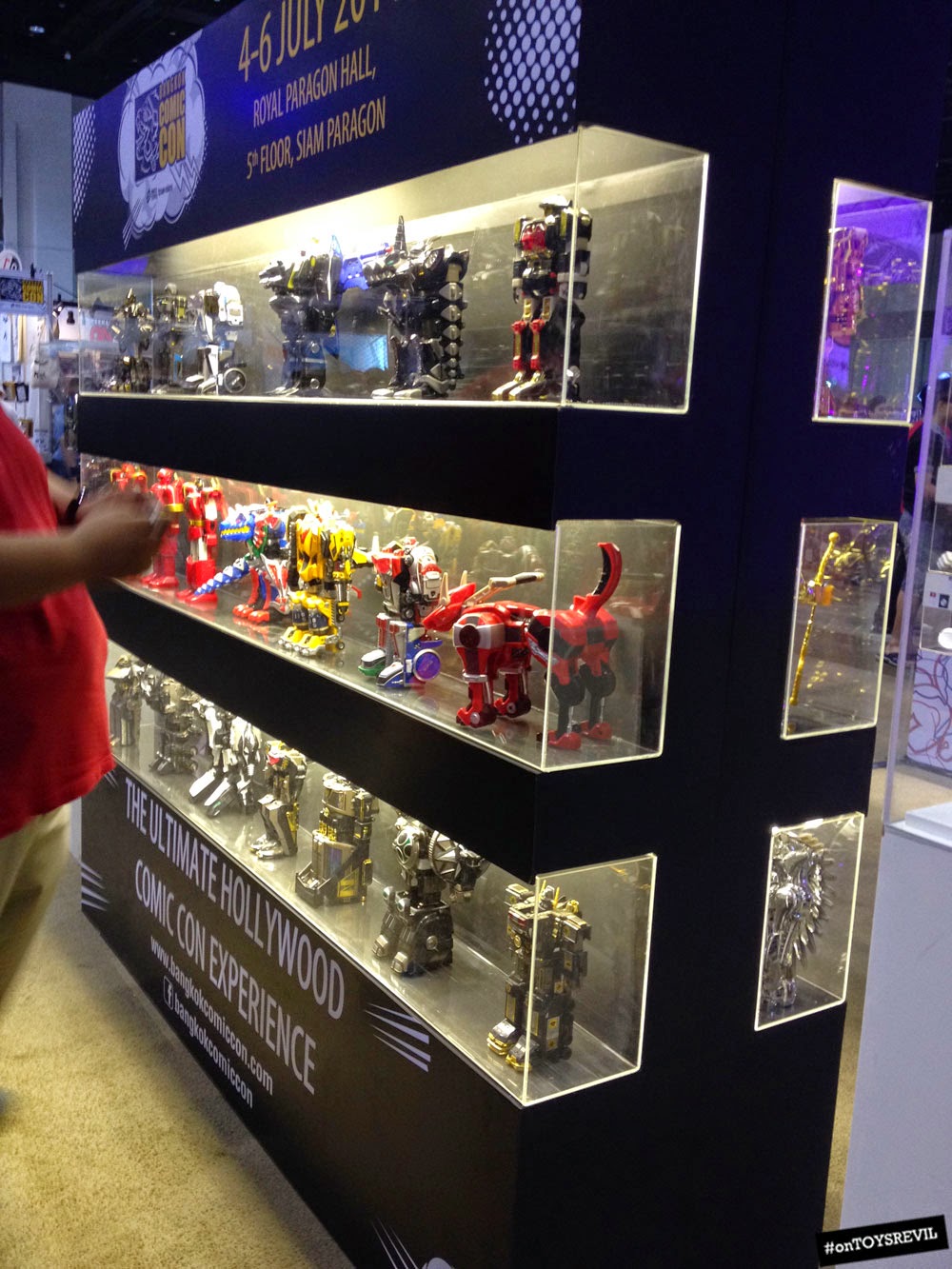TOYSREVIL @ Bangkok Comic Con 2014: Super Robots