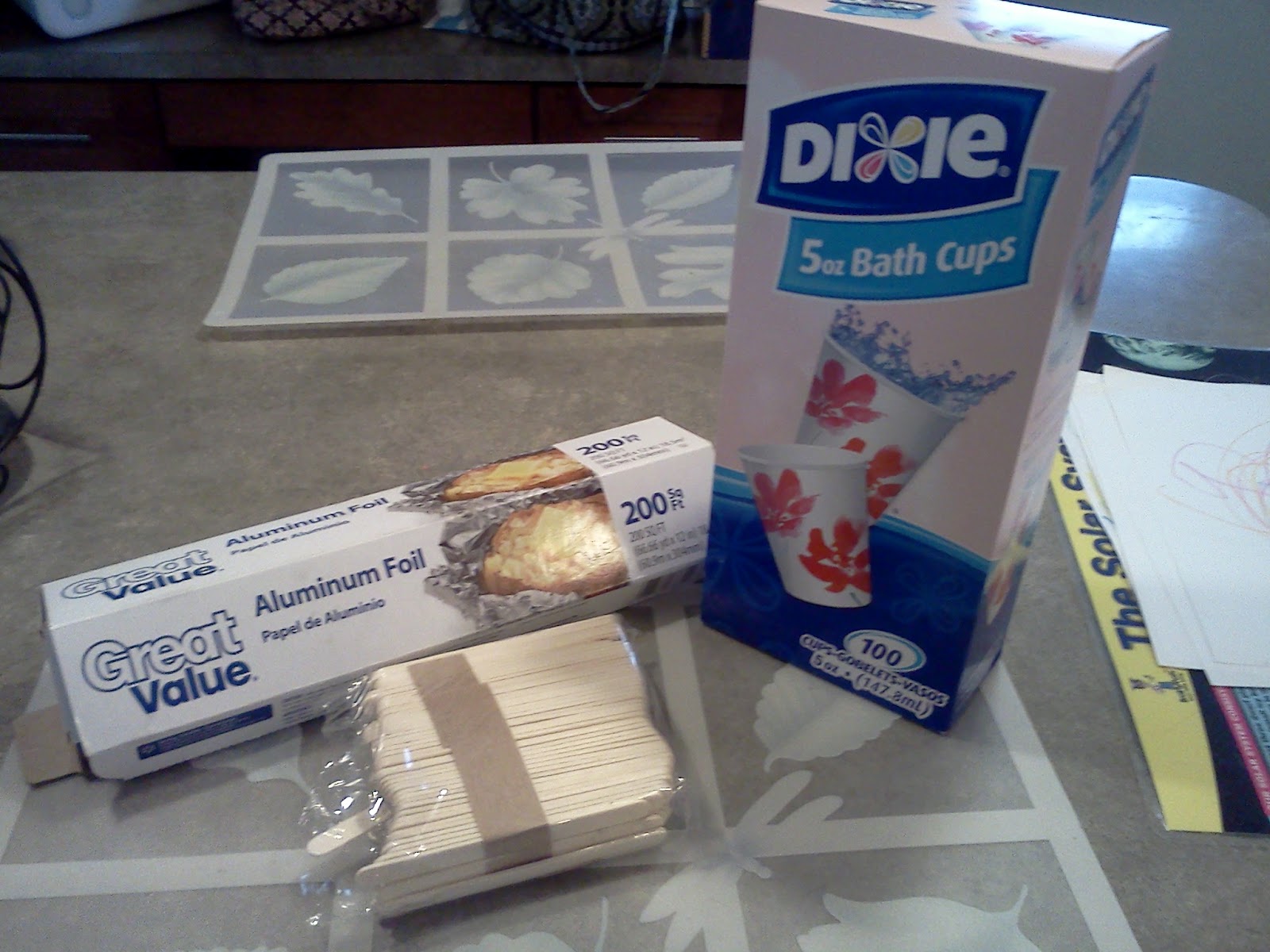 {How To} Dixie Cup Popsicles | Confessions of a Stay-At-Home Mom