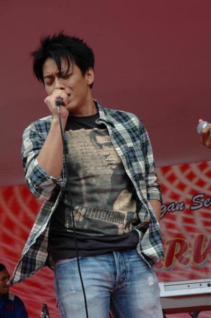 Mr. Windu dot Com: Keleksi Foto Ariel Peterpan