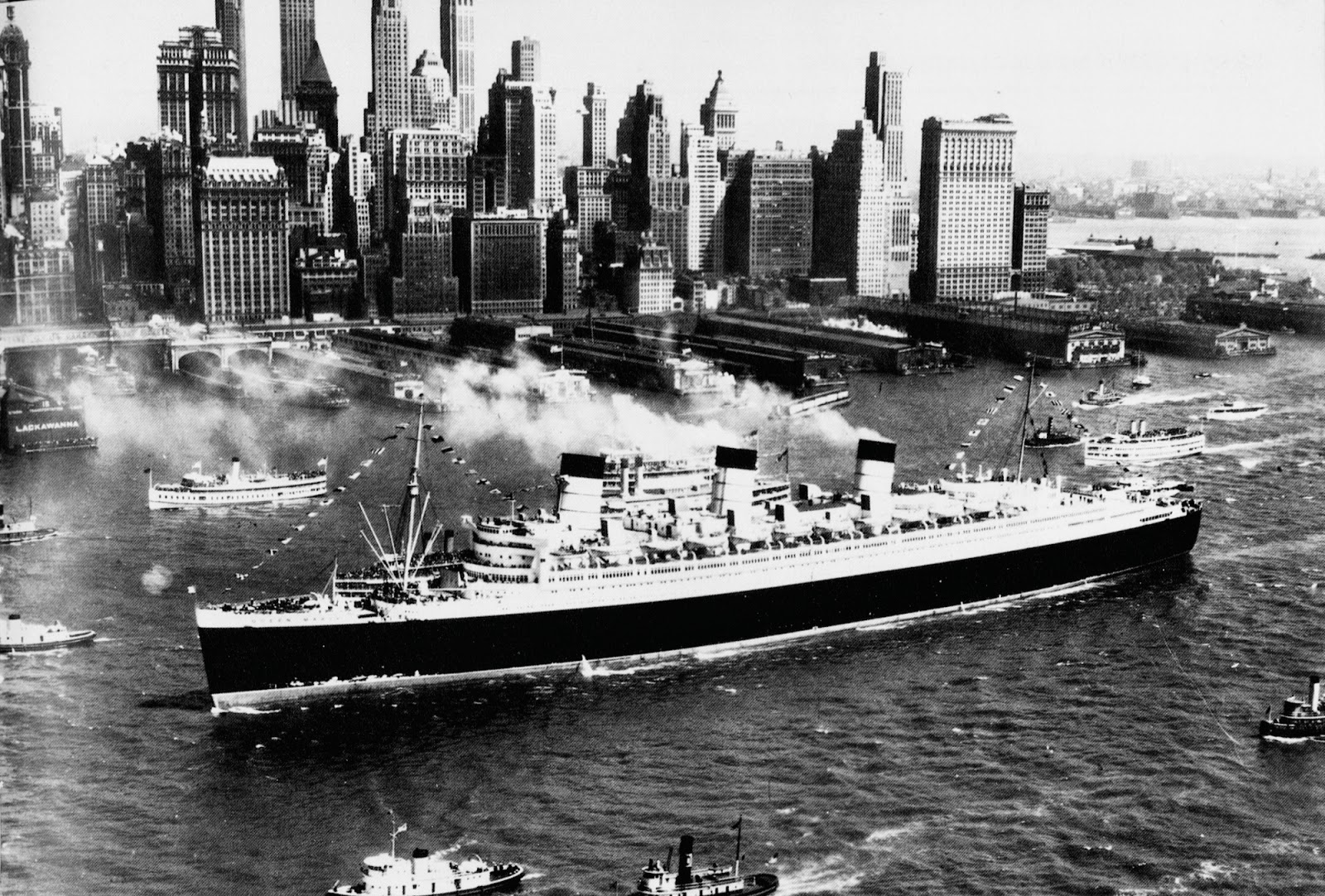 Ocean Superliners: The Queen Mary completed.... She was the second ...