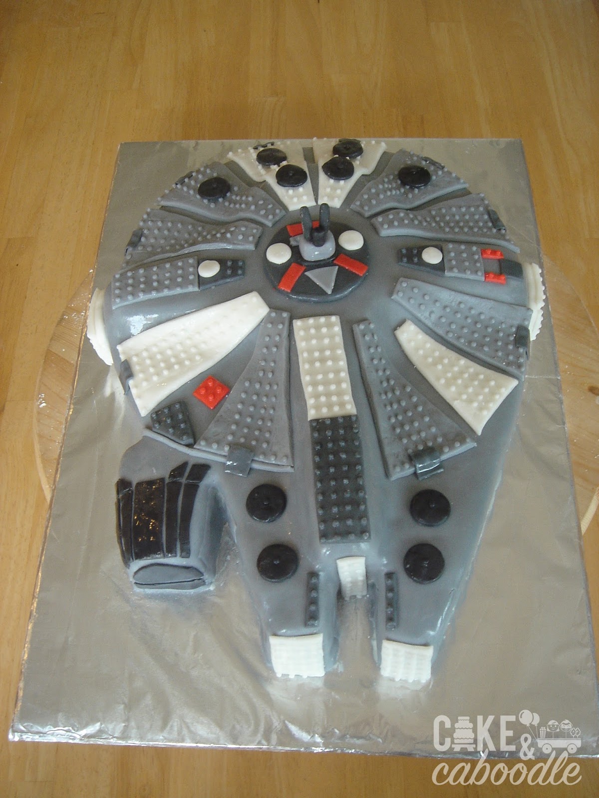 Millenium Falcon Cake | Cake and Caboodle