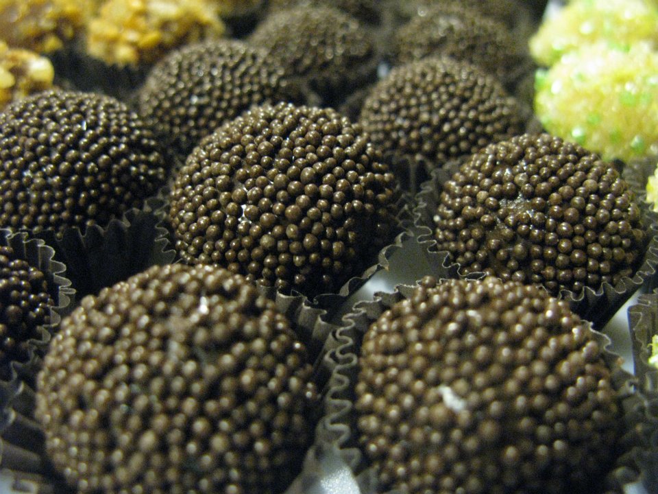 Ateliê Maricota Brigadeiro: Chumbinho preto