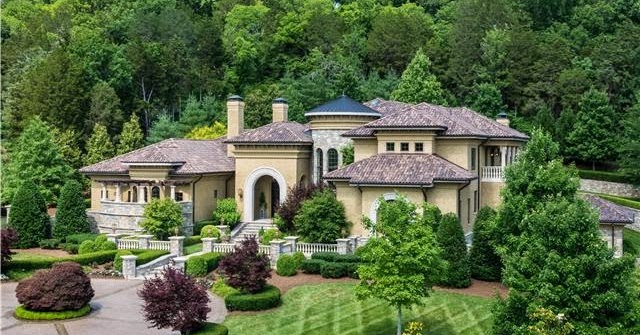 The Opulent Lifestyle™