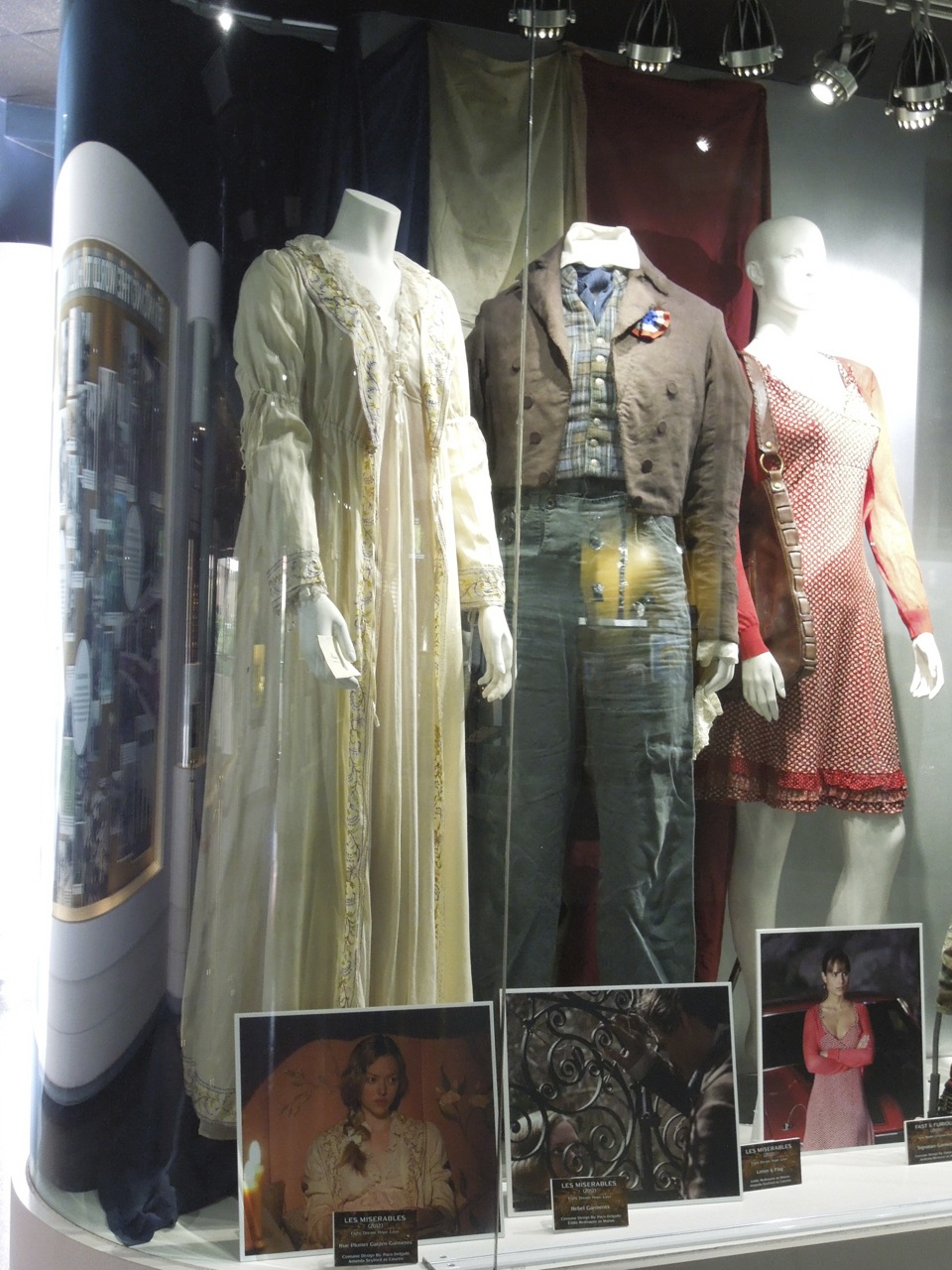 Hollywood Movie Costumes and Props: NBC Universal Experience costumes ...