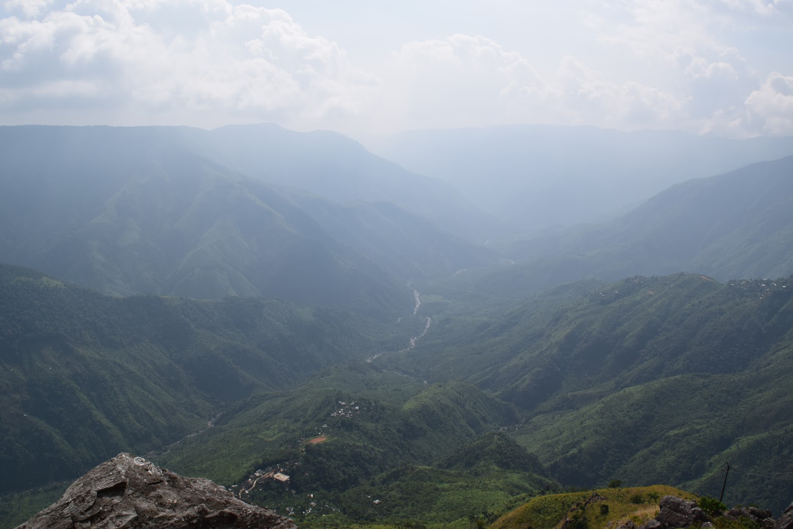Road Less Travelled: Meghalaya's Natural Wonder- The Laitlum Canyons!