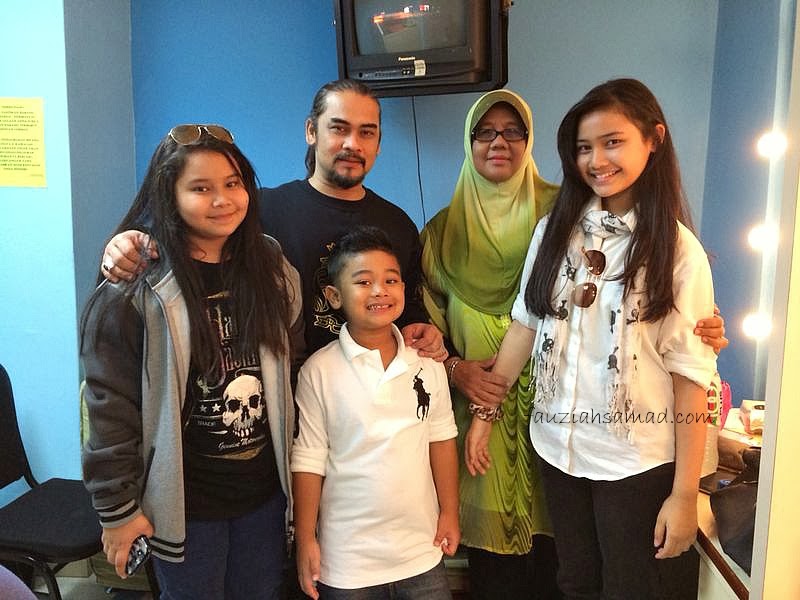 Anak Awie Dan Rozana - legsploaty