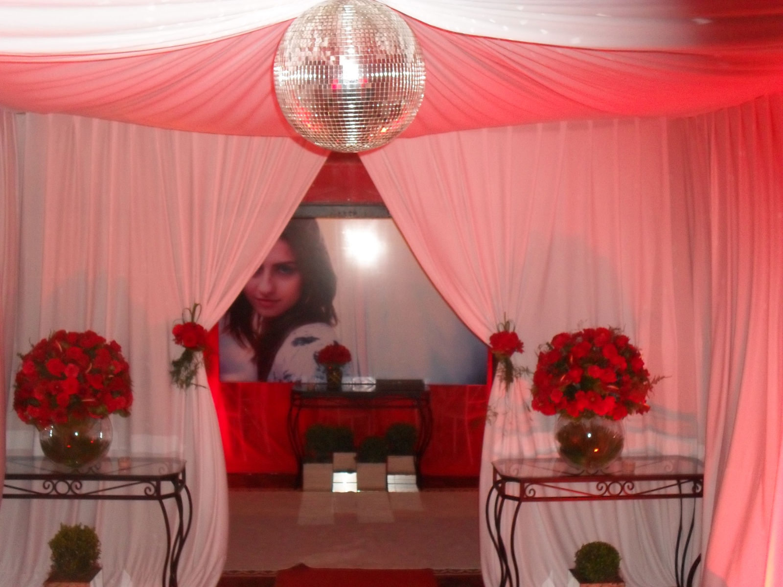 WOOF TENCIONADOS: !! Algumas Decorações com Tecidos