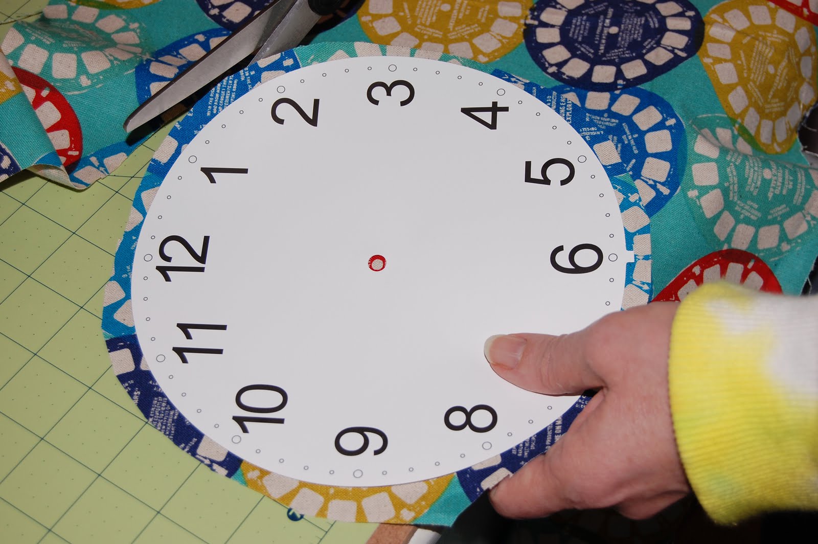 heather kojan quilts: Ruby Star Rising Clock Tutorial