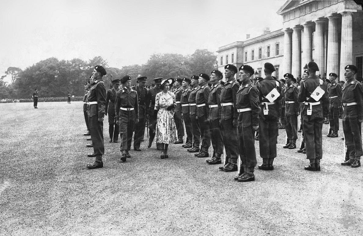 FLAME HISTORY: ΒΑΣΙΛΙΚΗ ΣΤΡΑΤΙΩΤΙΚΗ ΑΚΑΔΗΜΙΑ ΣΑΝΤΧΟΡΣΤ