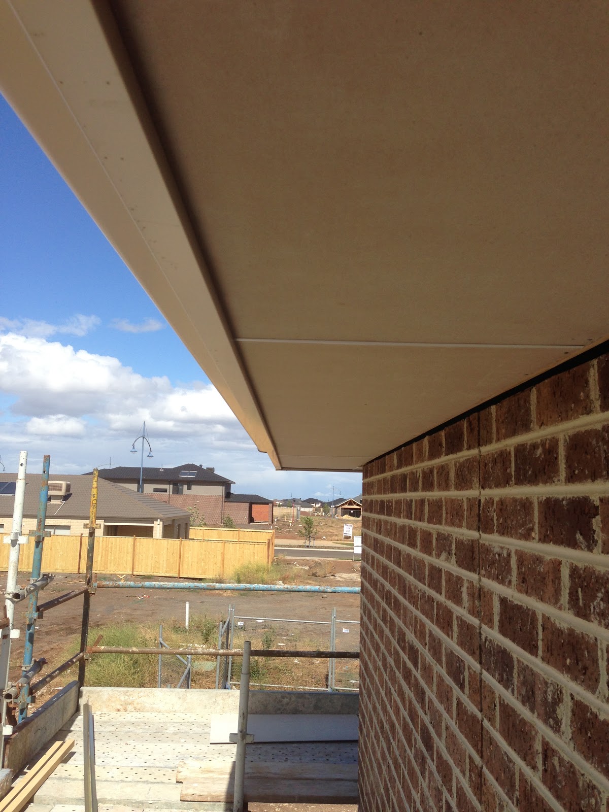 Metricon - Winchester 28 : (Day 67): James Hardie plaster board for ...