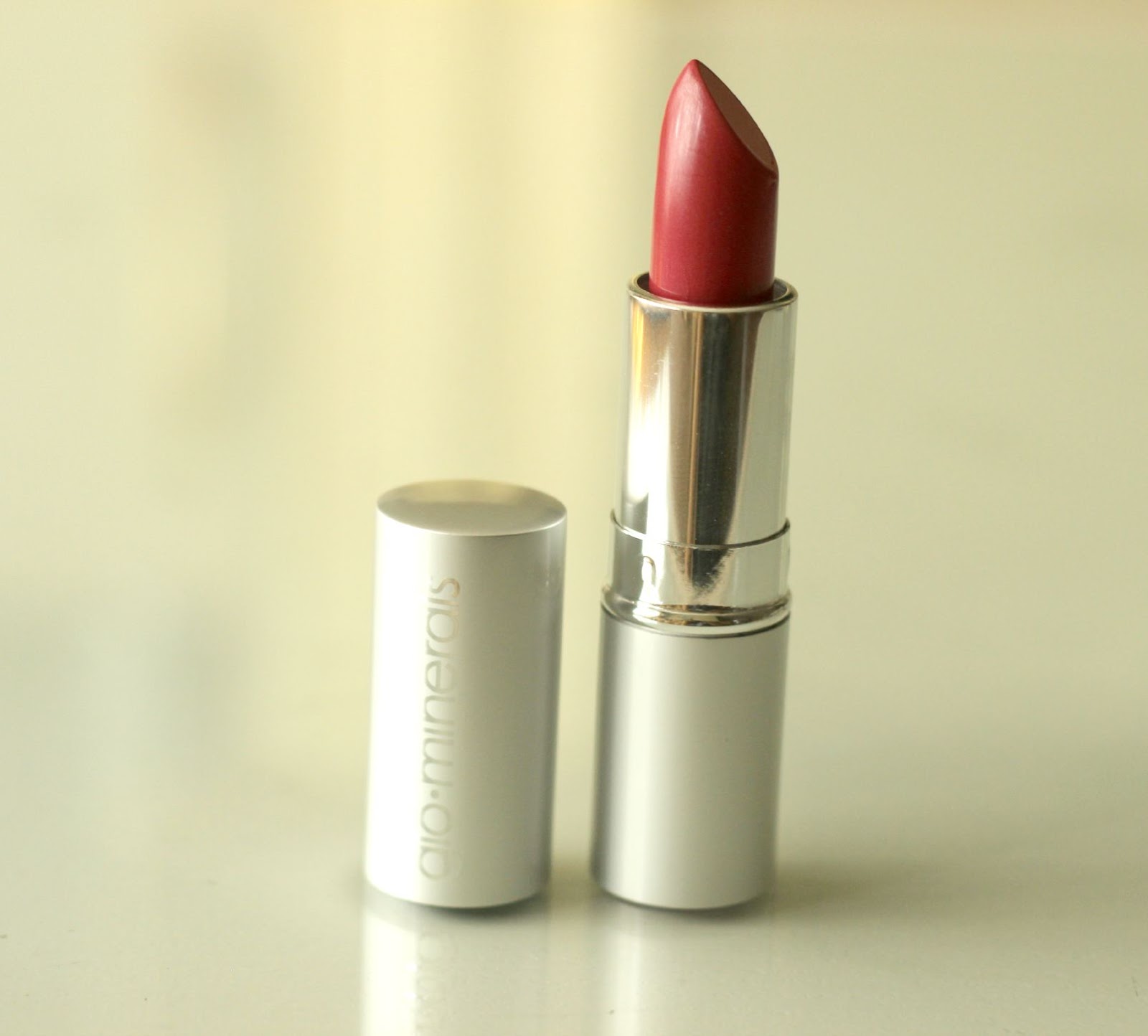 Glo Minerals | Review + Makeup Look | Natalie Loves Beauty