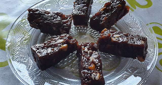 Making Kalu Dodol in Microwave, in Less Than 40 minutes! - A Sri Lankan ...