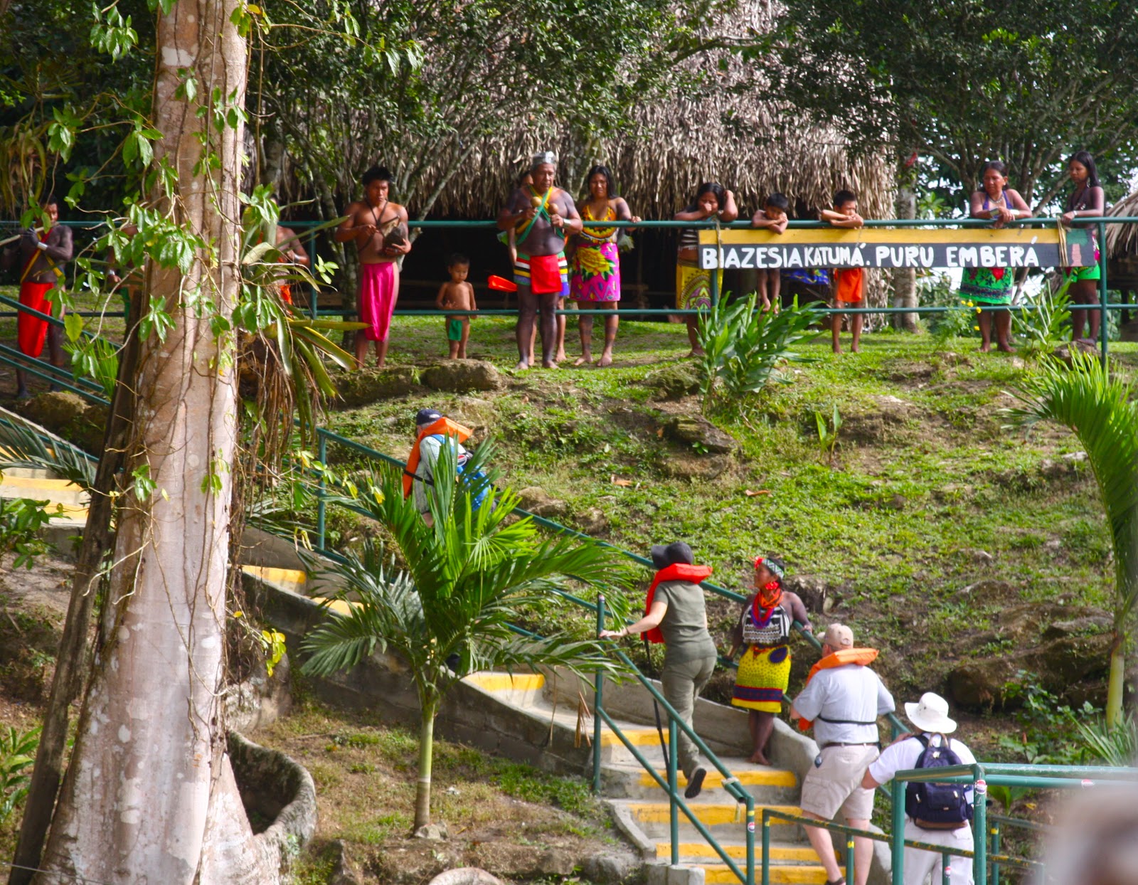Panama Touring: Day 5. Embera Village and Playa Blanca.