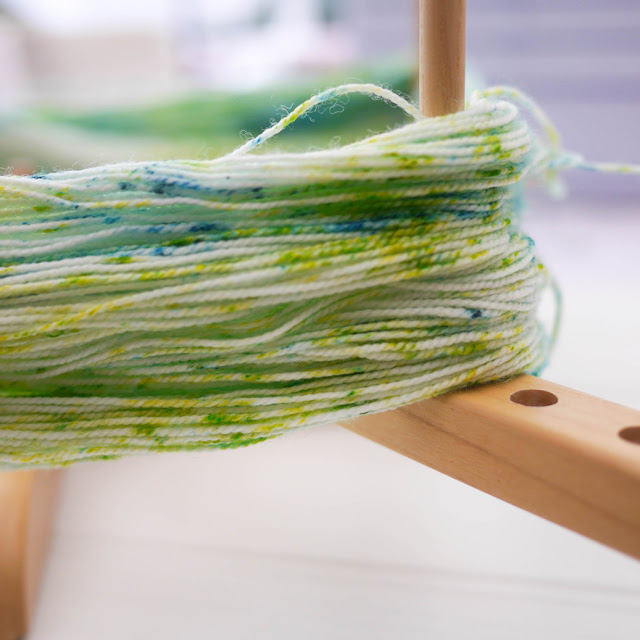 Mary Jane's TEAROOM: Yarn winding week...