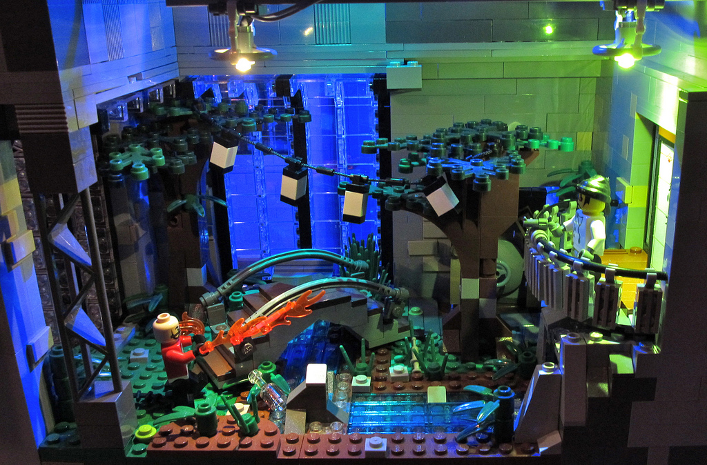 World Of Technology: Bioshock Rapture:A LEGO build