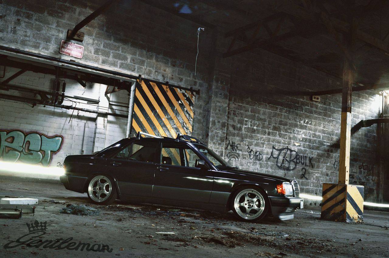 Mercedes-Benz W201 190E Bagged | BENZTUNING