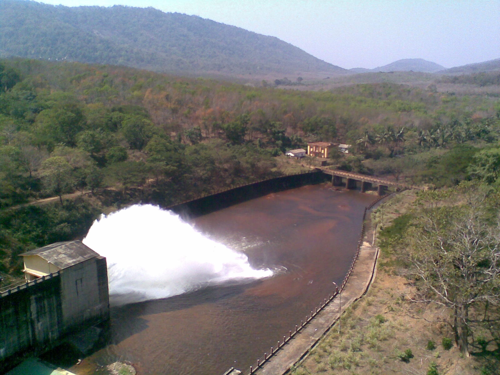 Chimney Dam and Wild Life Sanctuary - TravelHome