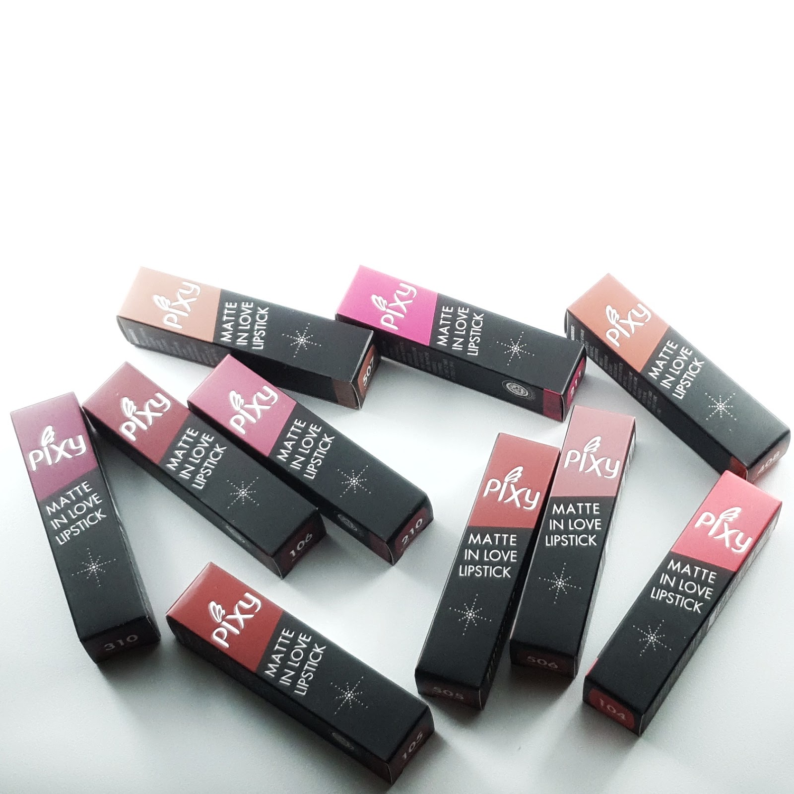 Ms. Mahadewi: Review and Swatch Lipstick PIXY Matte in Love