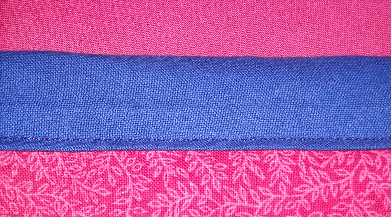 Crafter without a Cat: Zipper Foot Binding