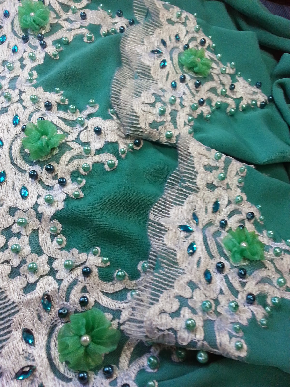 SWEETLADY & BEADS: Baju Kurung Pahang Border Lace (Hijau Turquoise)