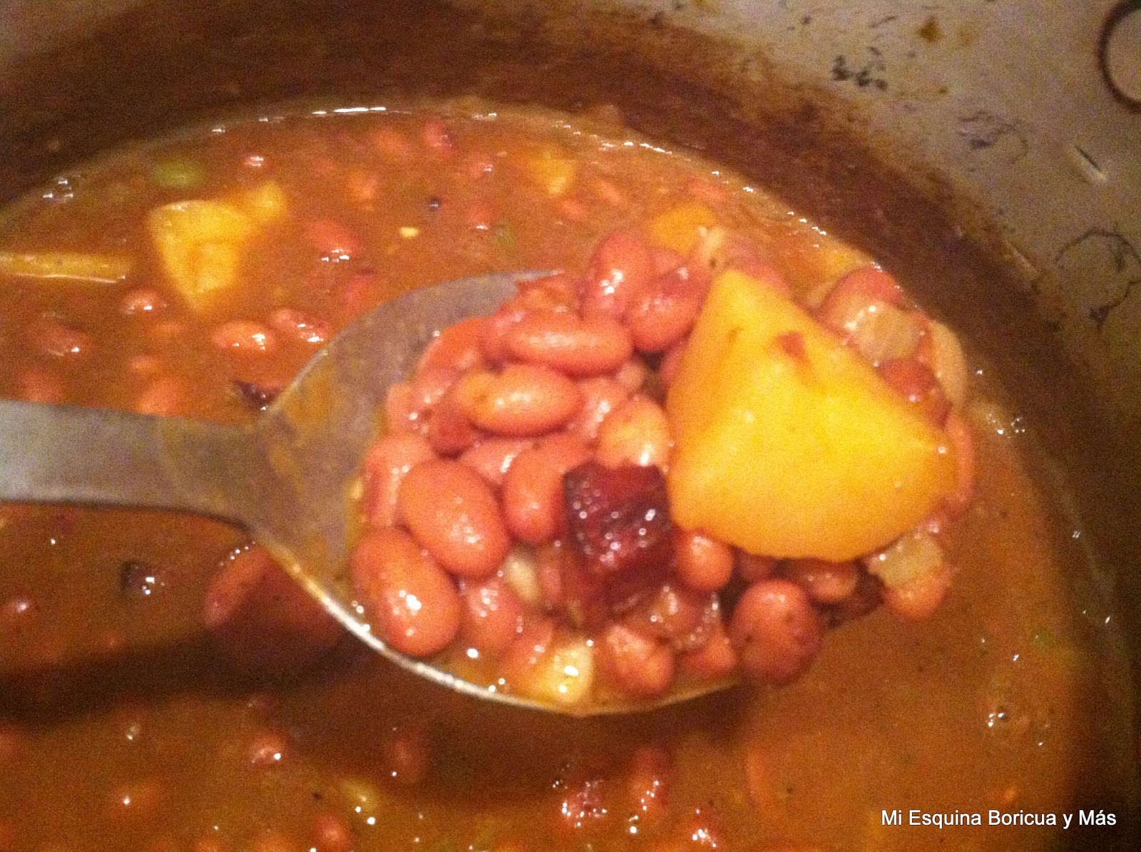Mi Esquina Boricua y Más: Habichuelas Rosadas Guisadas (secas)